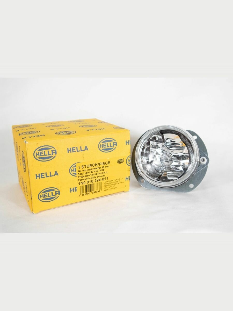 Фара противотуманная с ДХО Hella 1N0 010.294-011 для автобуса ЛиАЗ / KAMAZ / нефаз 5299