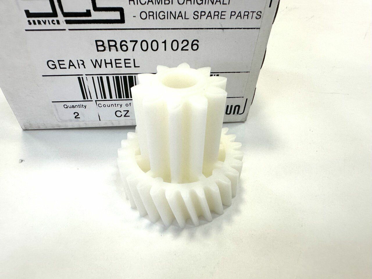 Малая шестерня к электро мясорубке BRAUN 4195 белая (оригинал) BR67001026