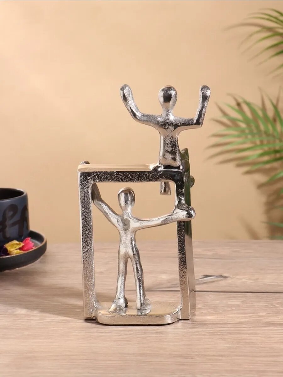 Статуэтка Победитель из алюминия — символ успеха