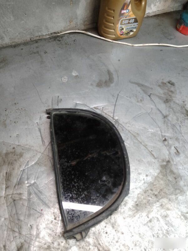 Стекло двери заднее левое Toyota Vitz SCP10 1SZ-FE Б/У с пробегом