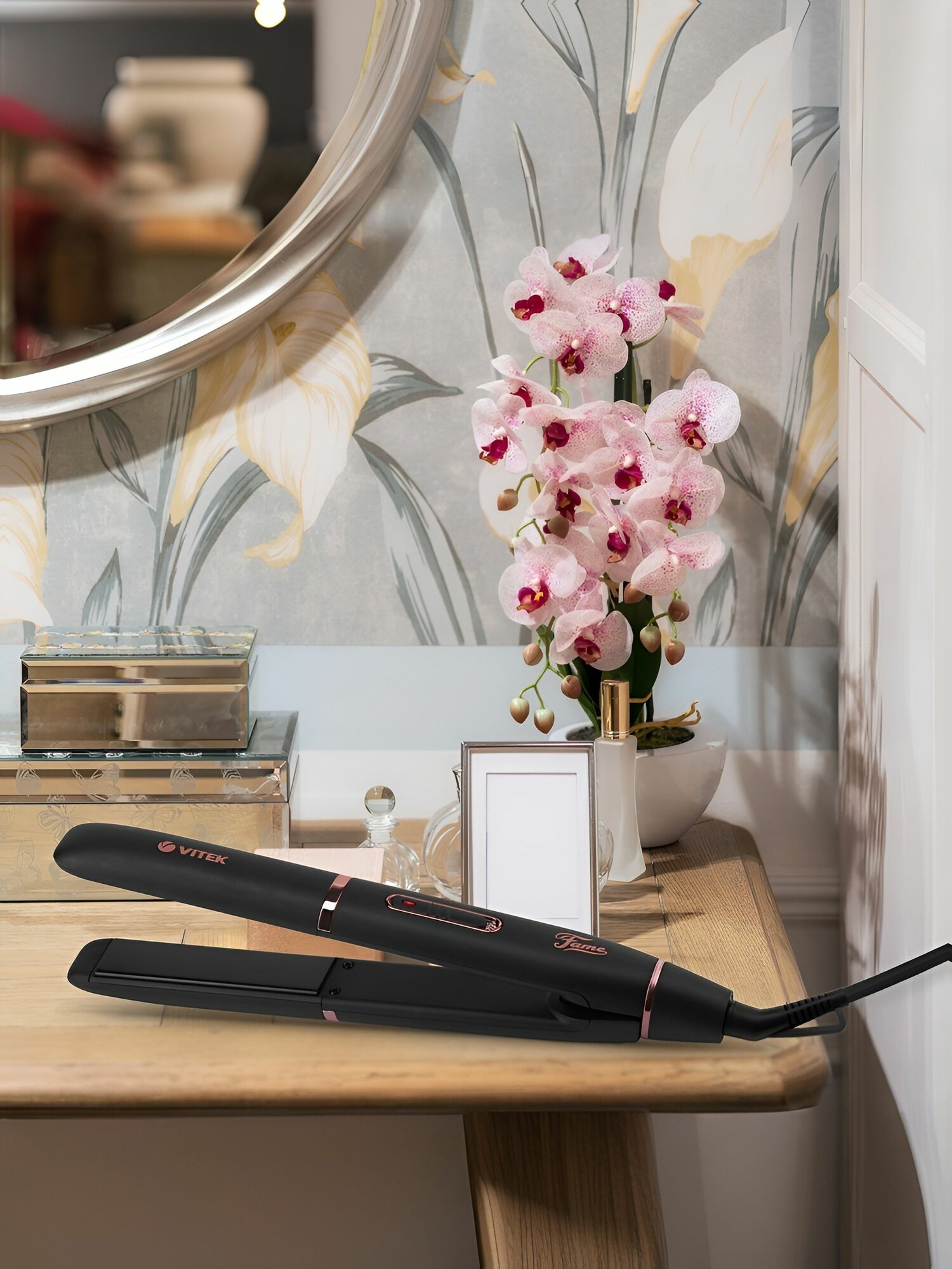 Выпрямитель для волос Vitek Fame VT-8419, 36Вт, макс. темп, 220С