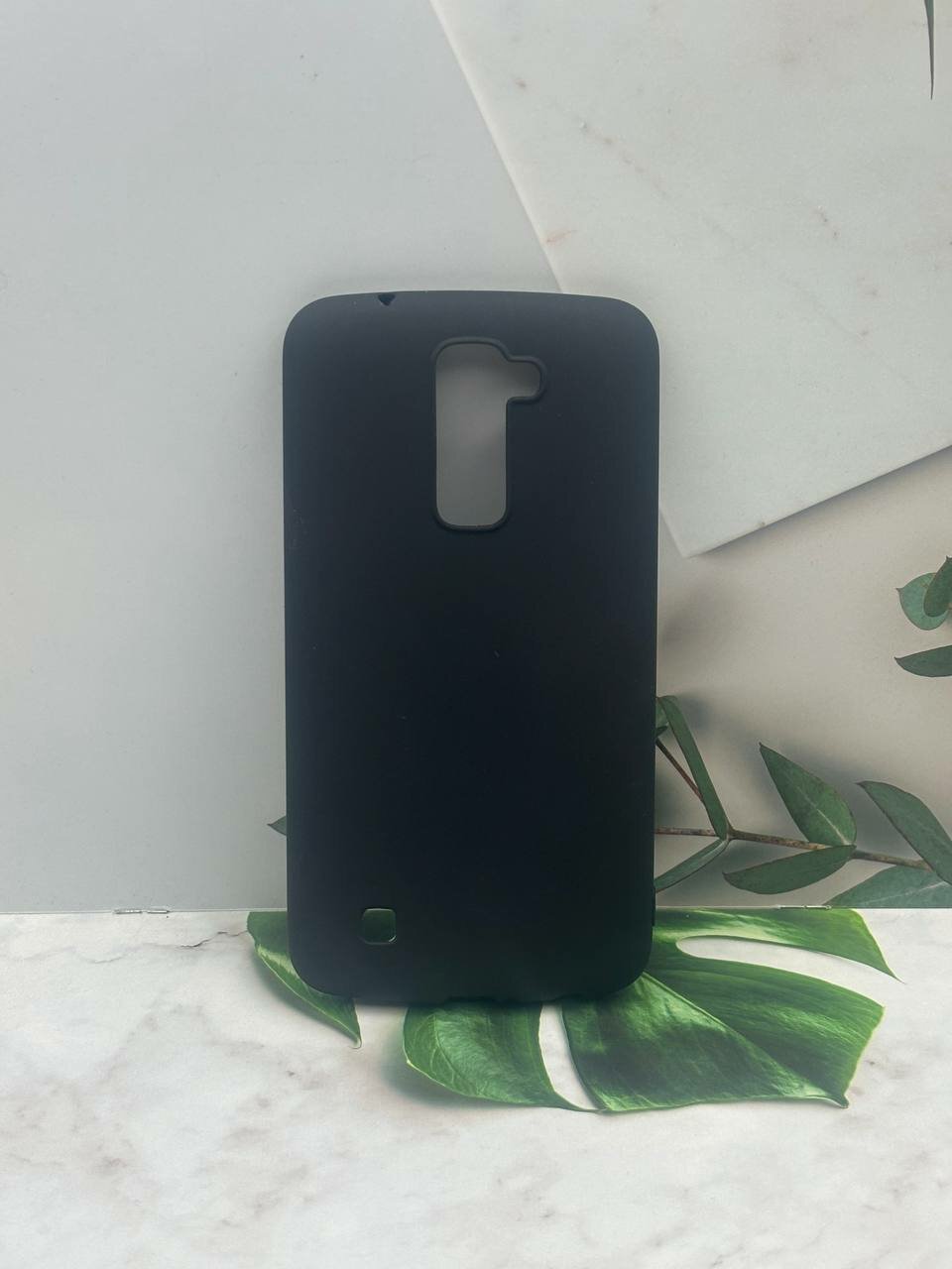 Силиконовый чехол на LG K10 защитный