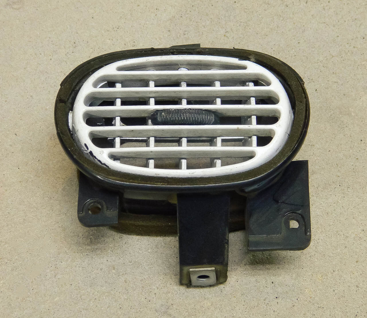 Дефлектор правый Hyundai Accent I (X3), 3 х двер