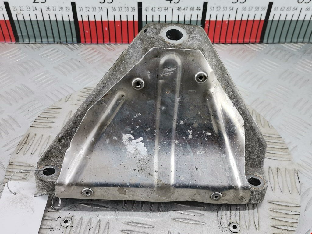 Кронштейн (крепление лапа) двигателя BMW 5-Series (F07/F10/F11/F18) 22116777623 арт. 1803264