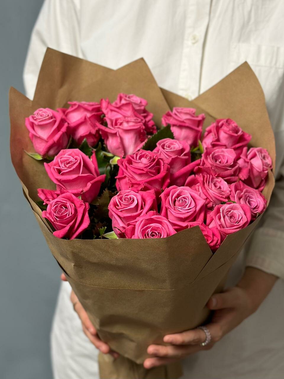 Монобукет из Роз "Малина", 19 шт, размер L