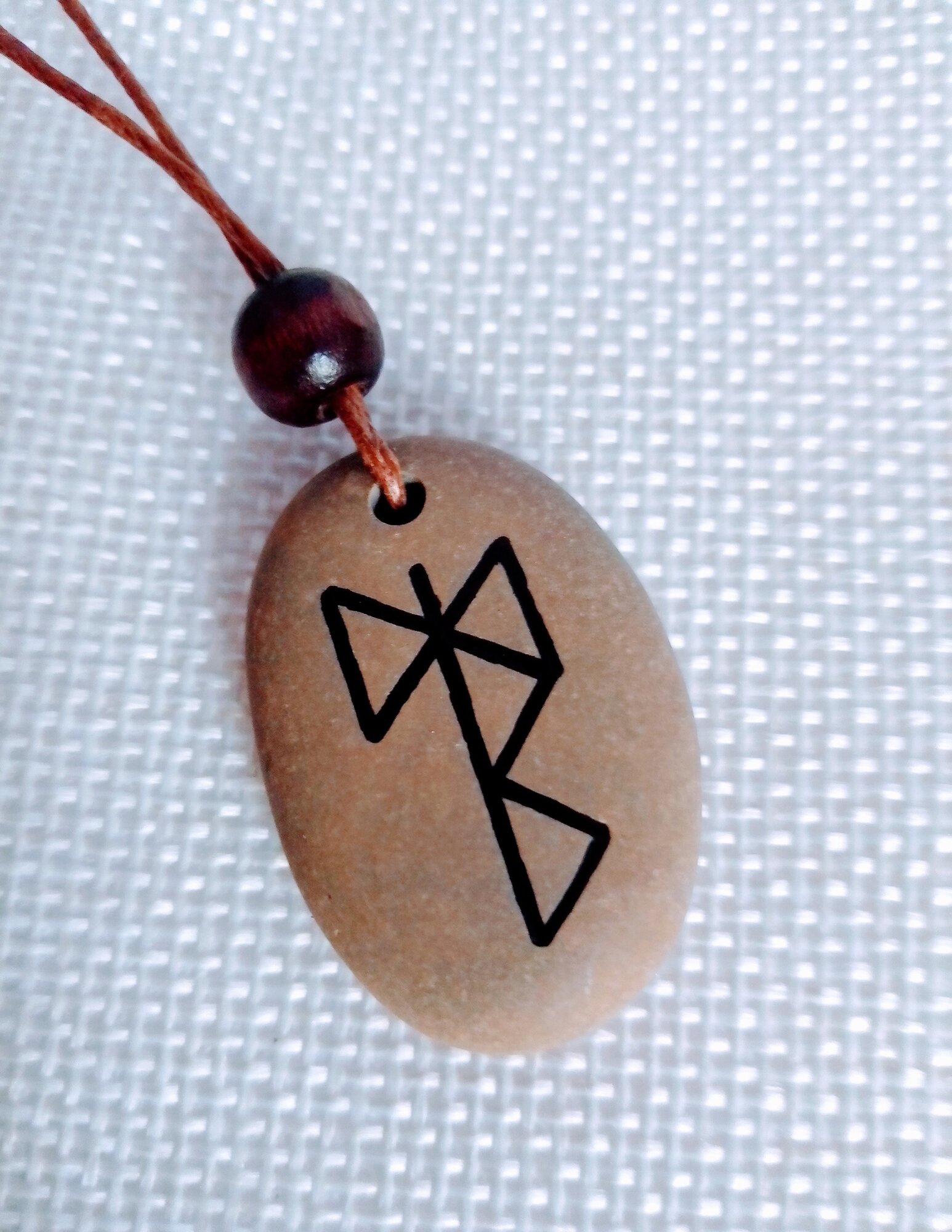 Амулет "Зачатие и Беременность. Рождение и материнство". Гравировка по камню вручную.