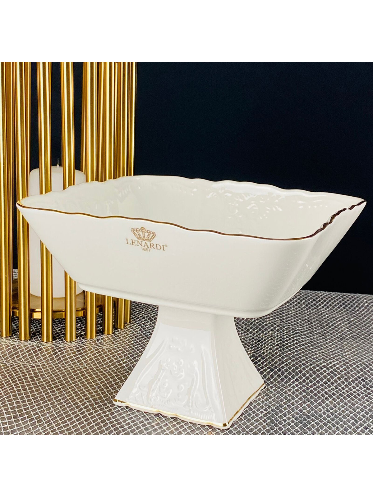 Фруктовница на ножке Lenardi Maria Gold, фарфоровая, 20 см