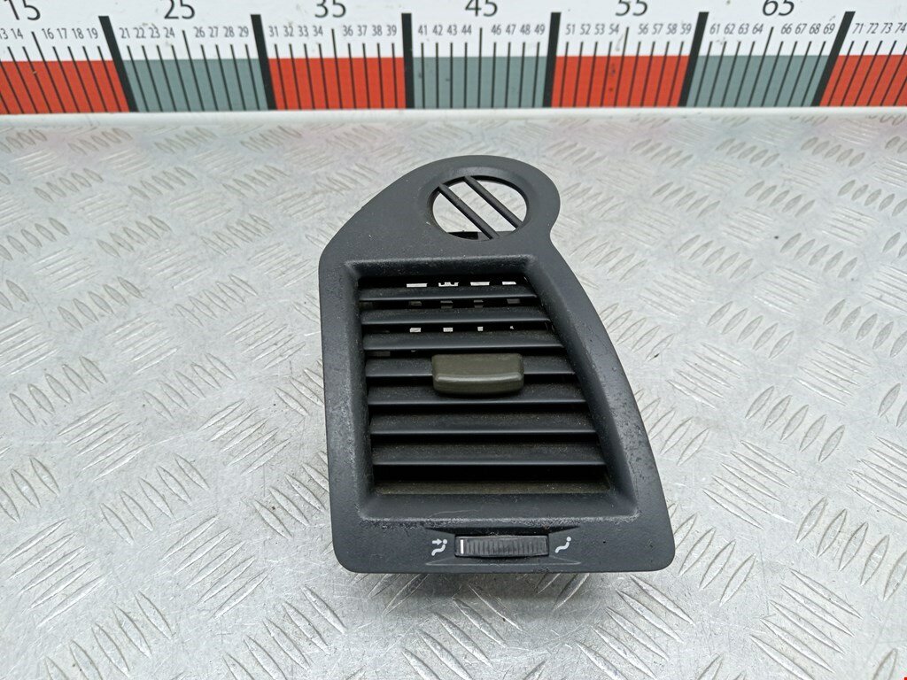 Дефлектор обдува салона Renault Megane 2 A1007009 арт. 2117537