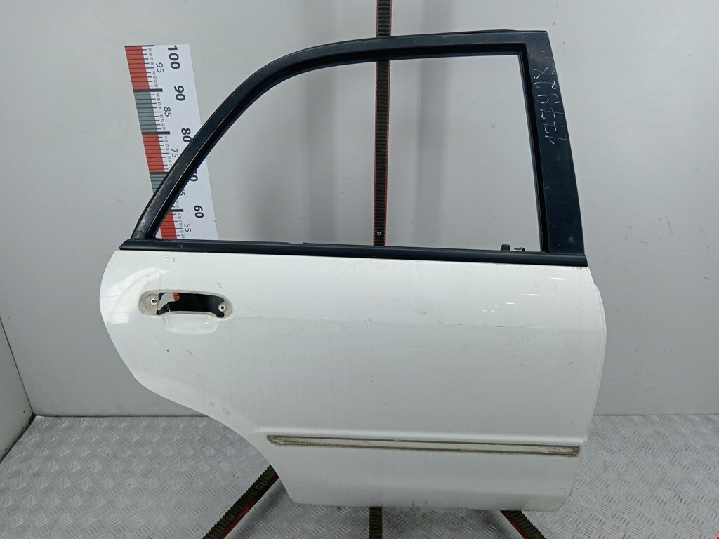 Дверь задняя правая Mazda 323 BJ B25D72020H арт. 2087799