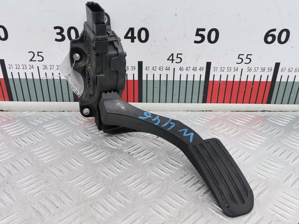 Педаль газа Ford Mondeo 4 1930382 арт. 2029687