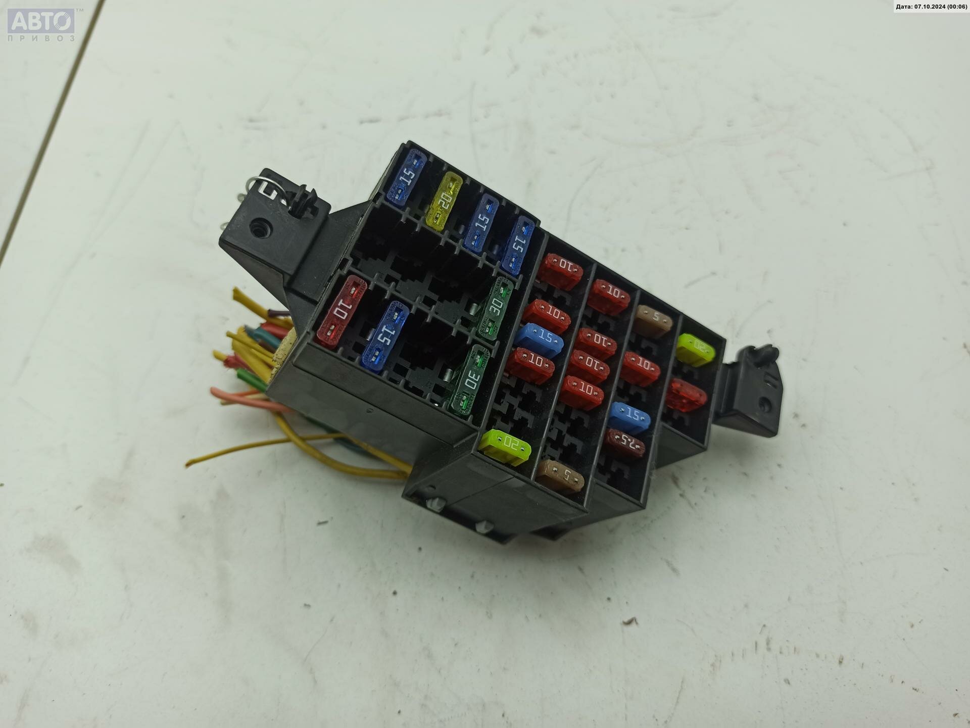 Блок предохранителей Dacia (Renault) Sandero I (2008-2012)