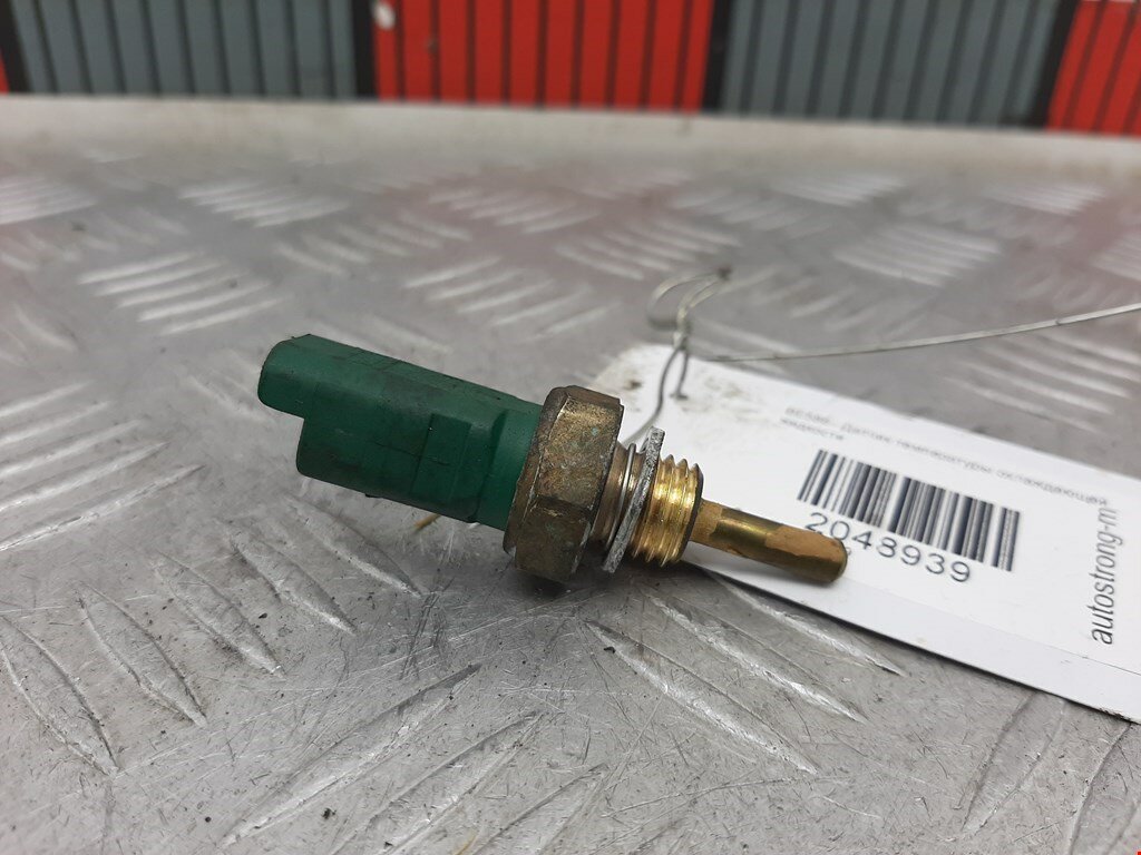 Датчик температуры охлаждающей жидкости Opel Zafira B 55188058 арт. 2048939