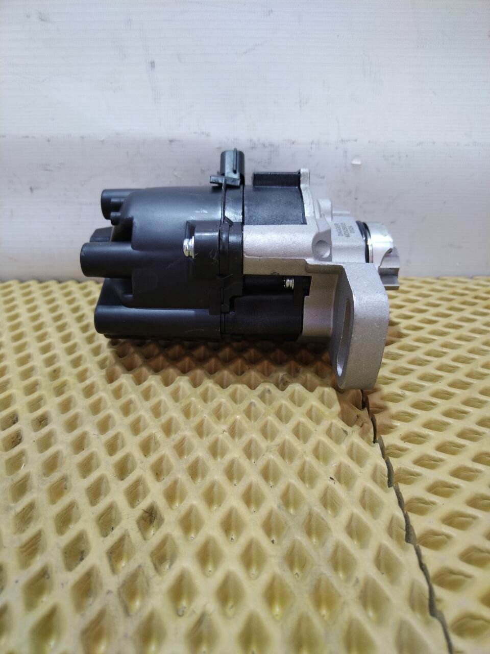 Трамблер MD326833 4G13 4G15