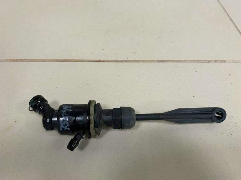 Цилиндр сцепления главный Nissan Terrano D10 2014 кат.номер: 306100394R