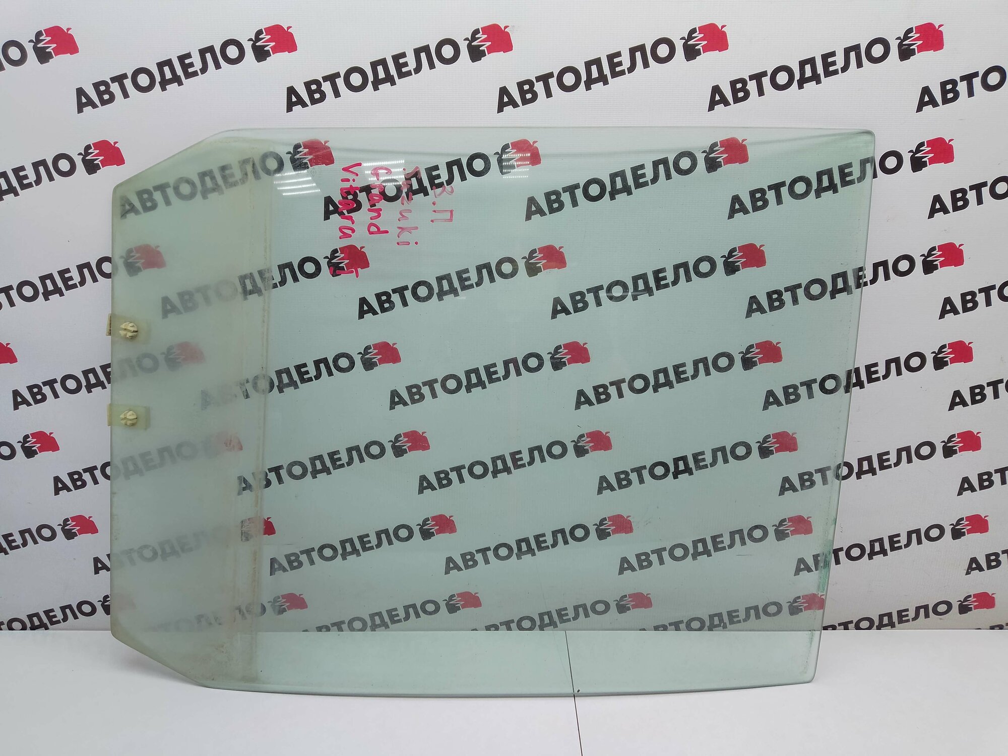 Стекло двери заднее прав Suzuki Grand Vitara 3TD62