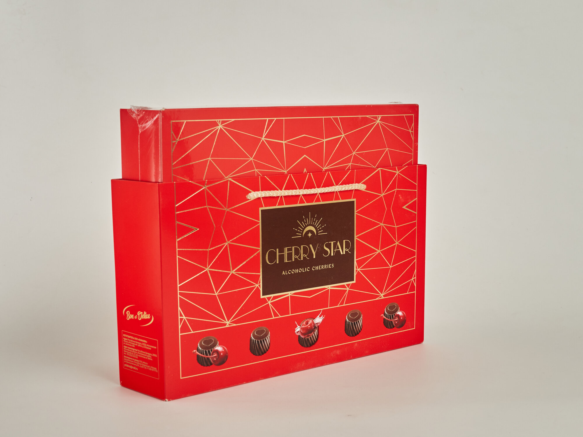 Конфеты коробочные в сумке "Cherry Star" вишня в ликере ("Черри Стар")370гр/Bon et Delice/RB
