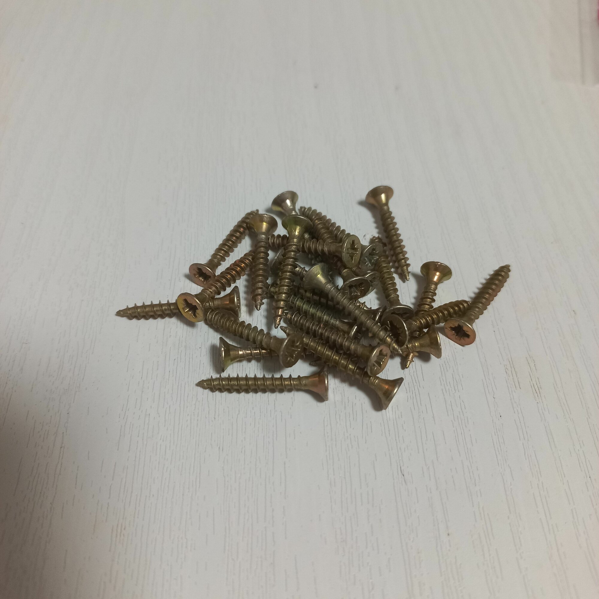 Саморезы желтые универсальные 3,5*25 мм , (25 штук), саморез по дереву