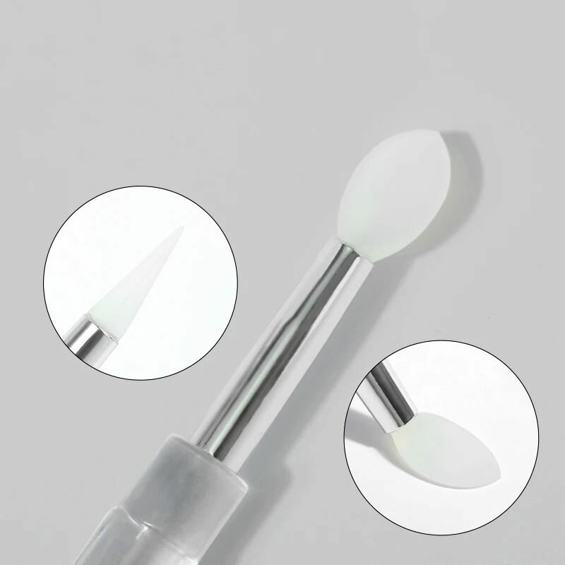 Эксклюзивный набор из 2 мягких силиконовых аппликаторов для губ с защитными колпачками