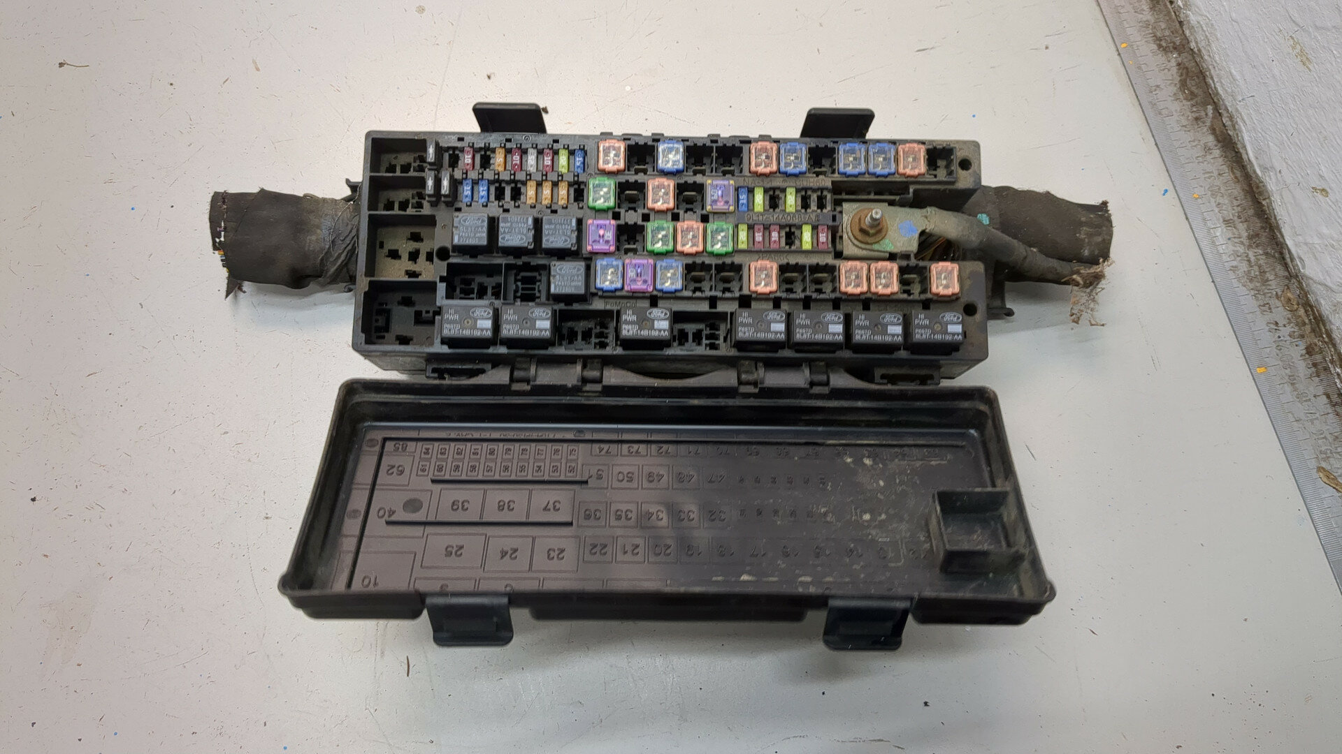 Блок предохранителей Ford F-150 Б/У