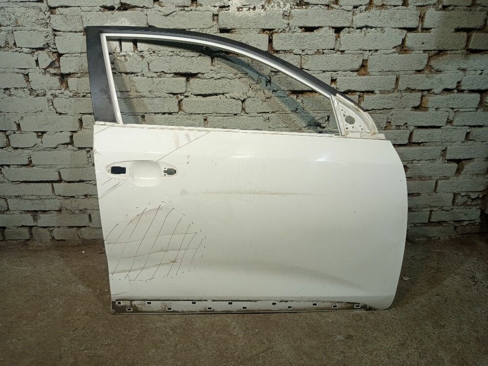 Дверь передняя правая Kia rio 4 X-Line 76004H0500