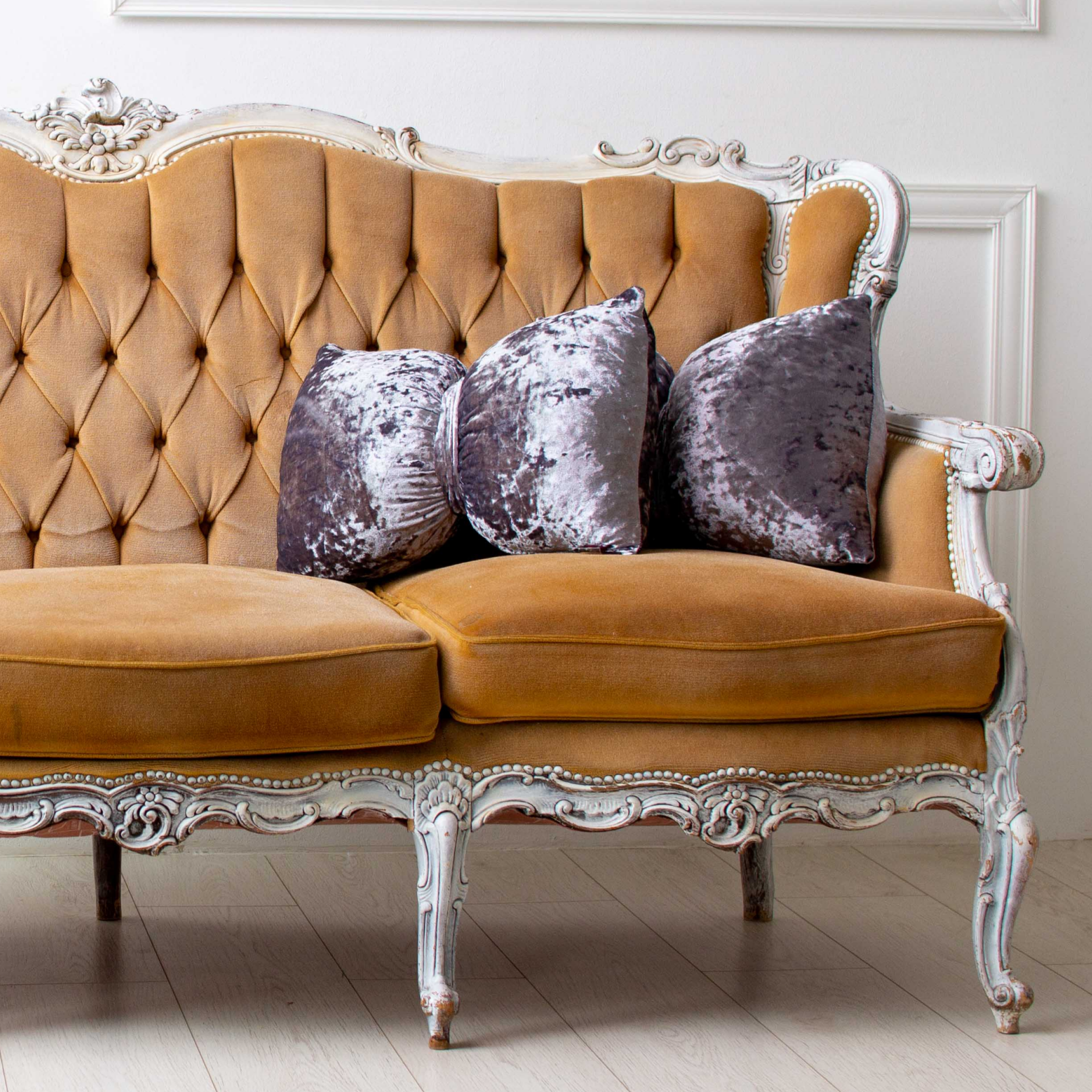 Подушка интерьерная Бант "2 в 1", мраморный бархат