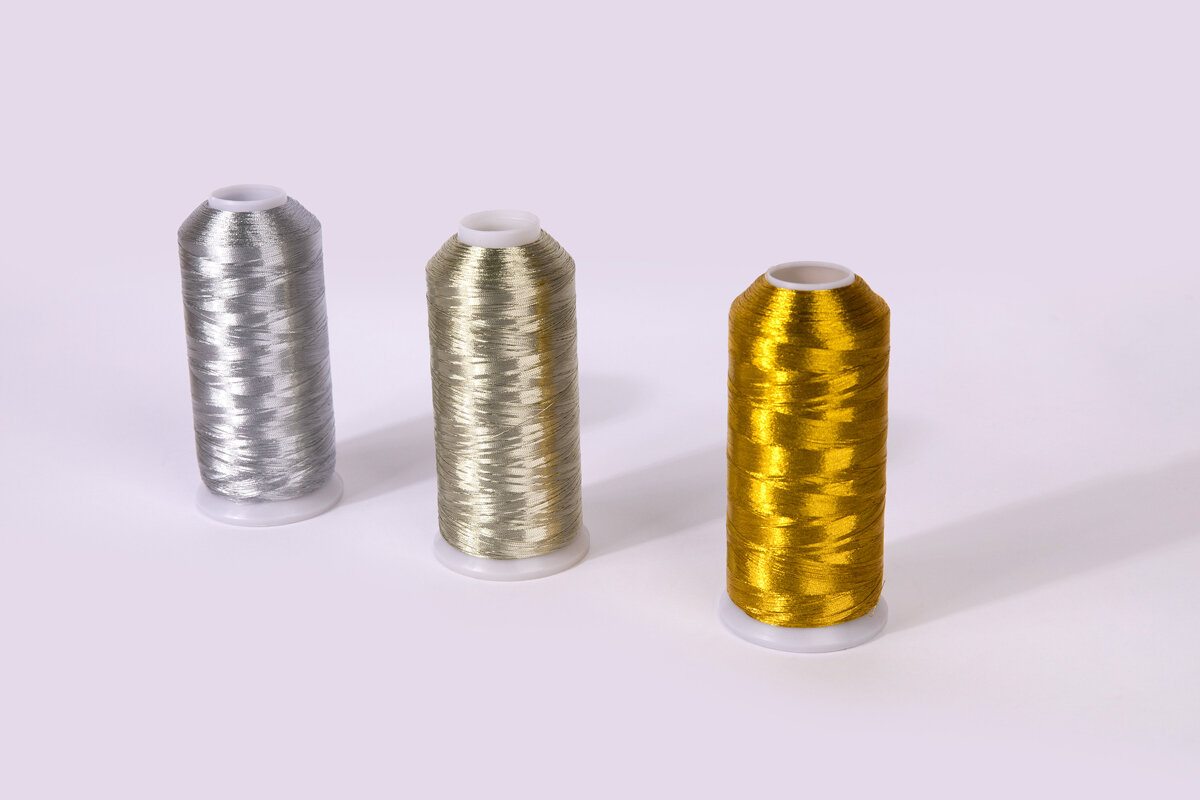 Нитка для шитья "Gamma" металлизир. MY-06 100% полиэстер 4570 м 5000 я белый