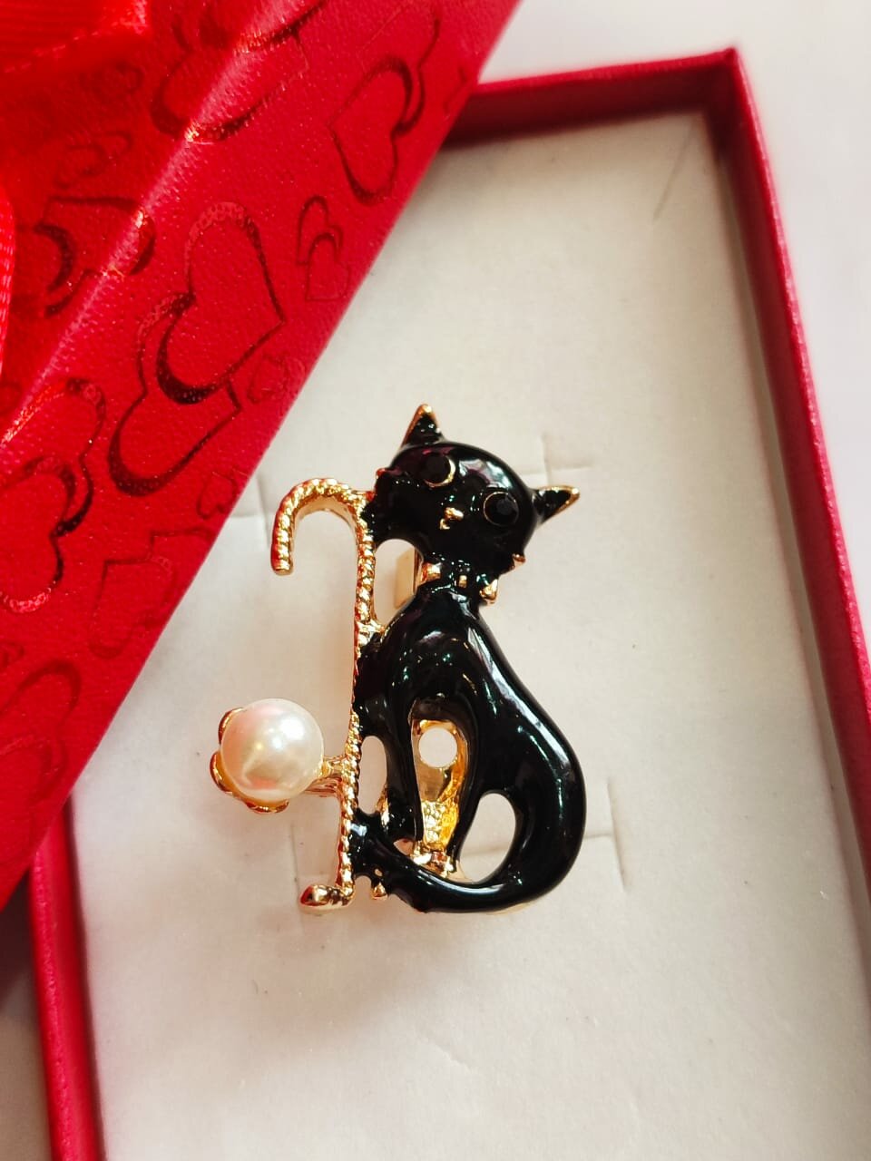 Брошь, эмаль