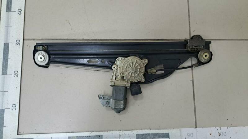 Стеклоподъемник электр. задний правый BMW 5-series E60/E61 2003-2009 кат.номер: 51357184746 7034388