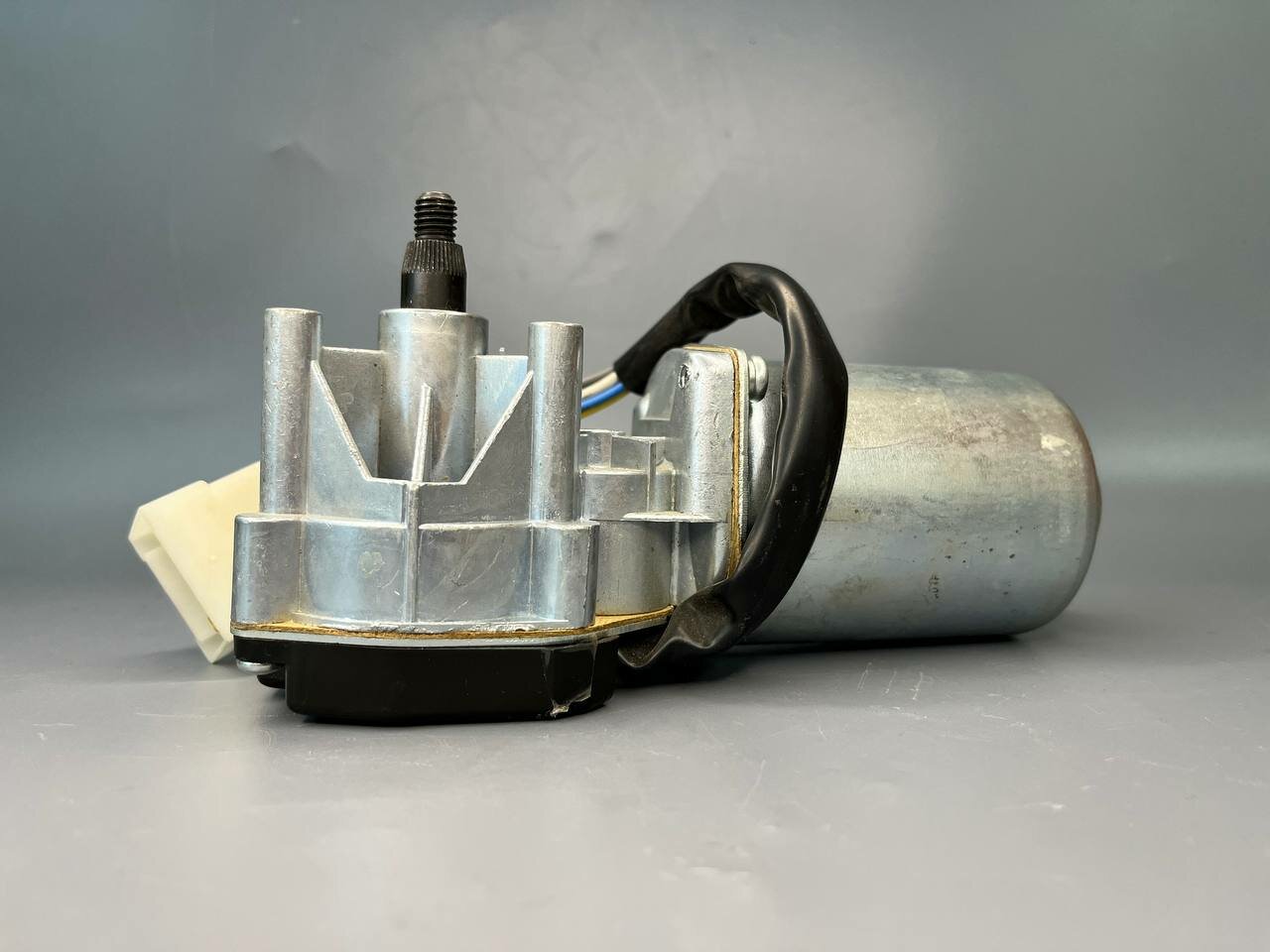 Моторедуктор стеклоочистителя Zhejiang Qiyi DY-003B, для LADA (ВАЗ), цвет белый