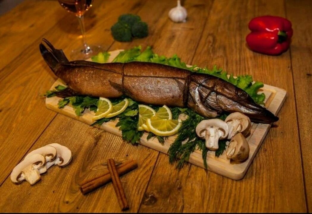 Щука холодного копчения в/уп 1,5кг.