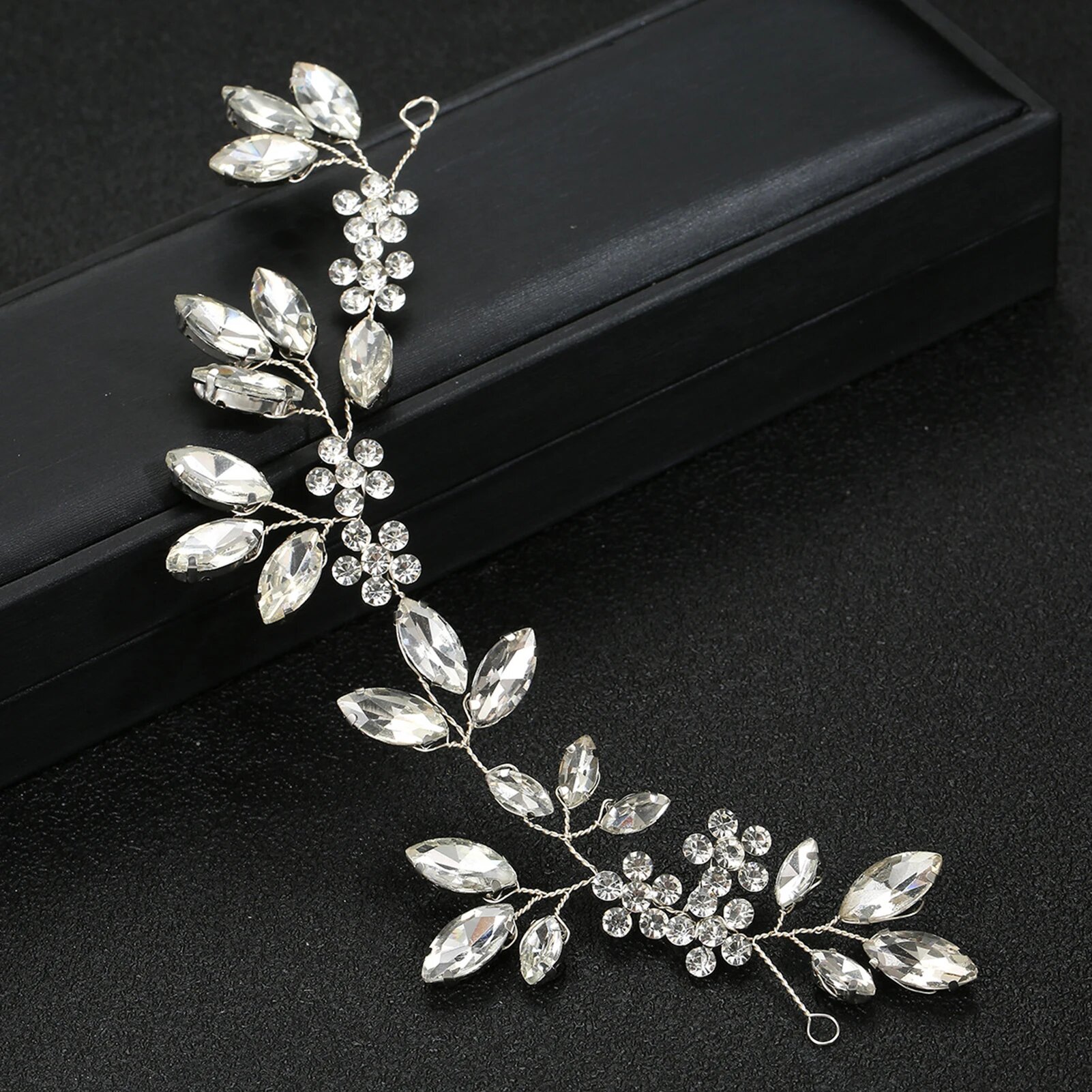 Серебряная тиара для волос OPASKAS