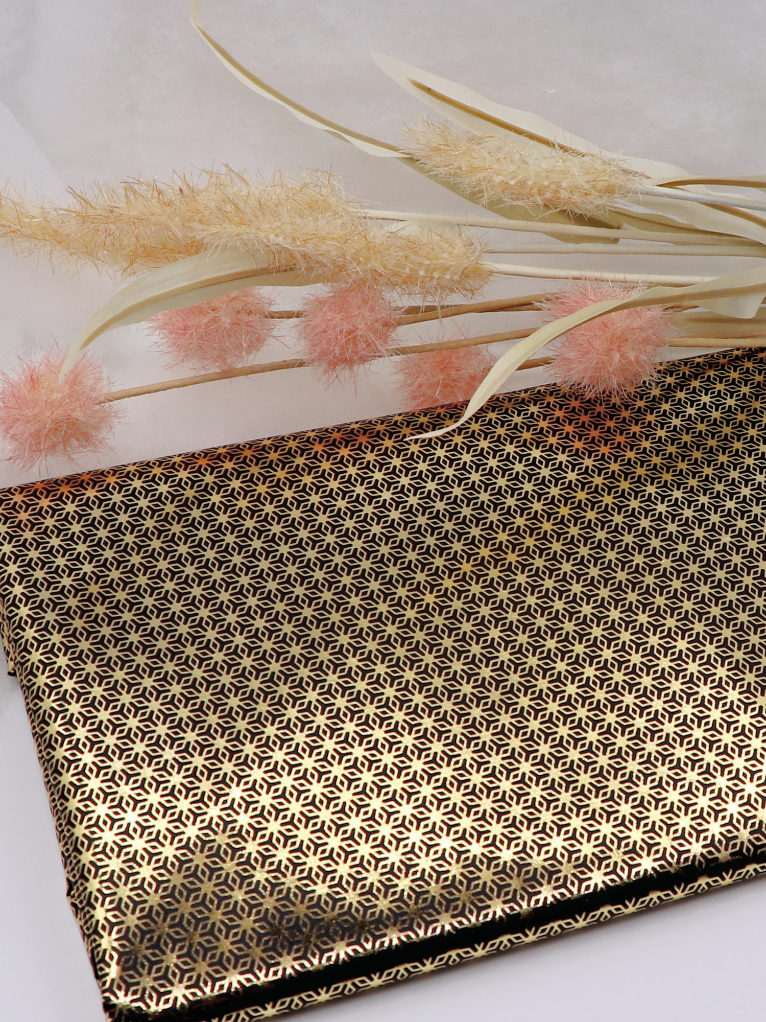 Ткань подкладочная фольгированная, таффета - золотые снежинки на черном