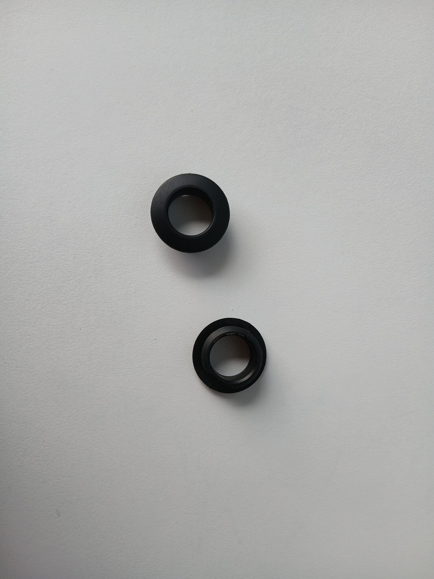 Втулка кнопки замка открытия закрытия блокировки двери 39978892 volvo