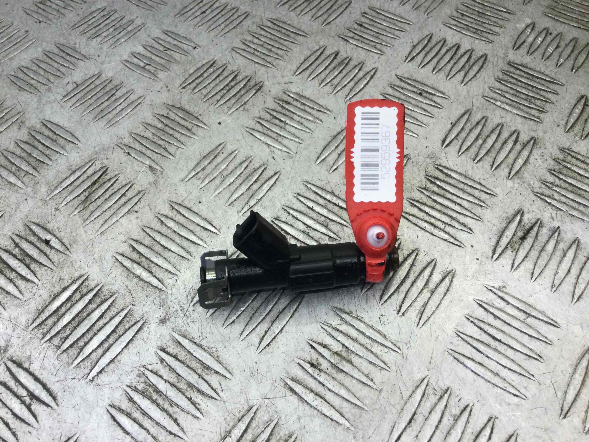 Б/У Форсунка Ford Focus 2 поколение (2005-2008) 2009 г.