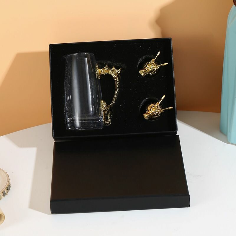 Набор белых винных чашек с двенадцатью знаками зодиака, пулеобразные чашки, разделители для вина, набор стеклянных винных чашек в китайском стиле для дома