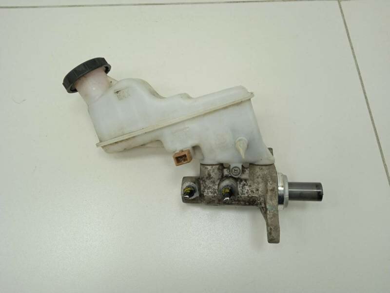 Цилиндр тормозной главный Kia Rio 3 UB 2011-2017 кат.номер: 585104L150