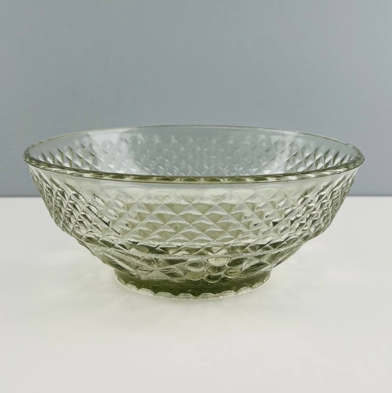 Винтажный салатник "Виноградинки". Стекло. СССР, 1960-е.