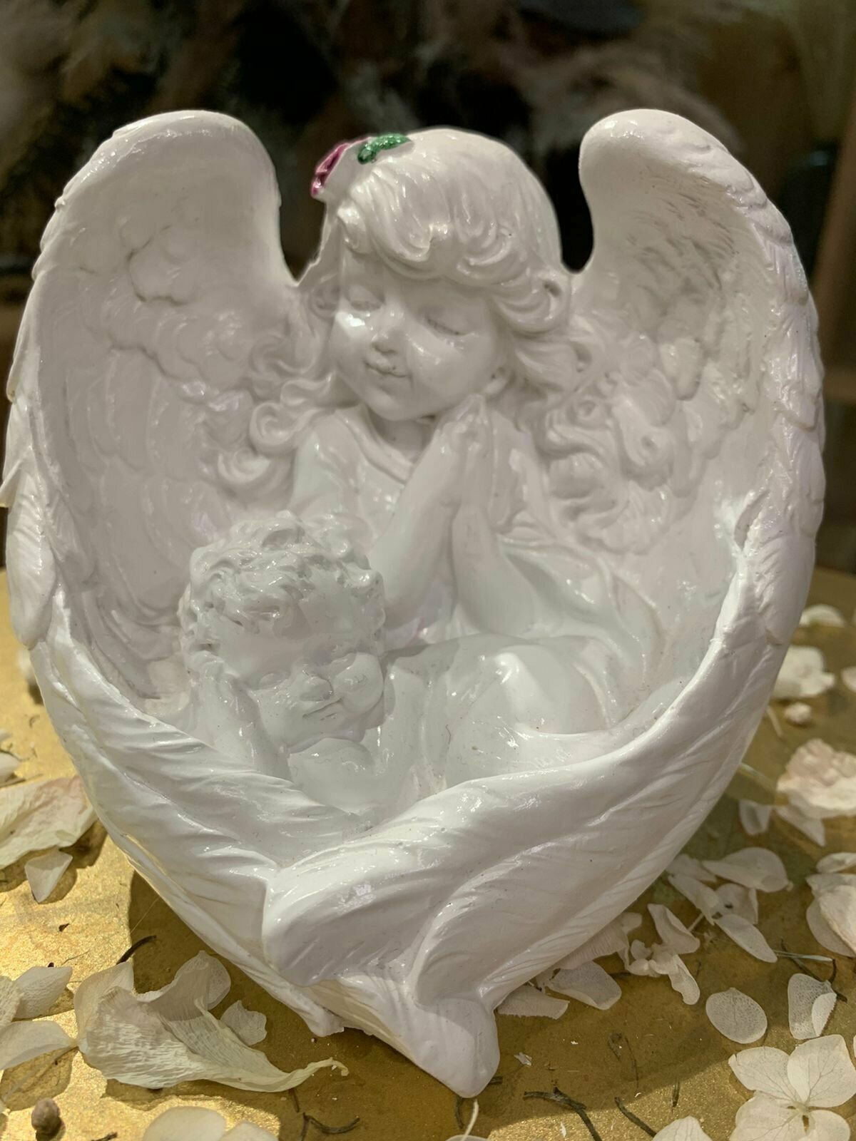 Статуэтка "Ребенок под крыльями Ангела" 13 см, подарок на рождение ребенка, подарок девочке, декор для дома, ангел
