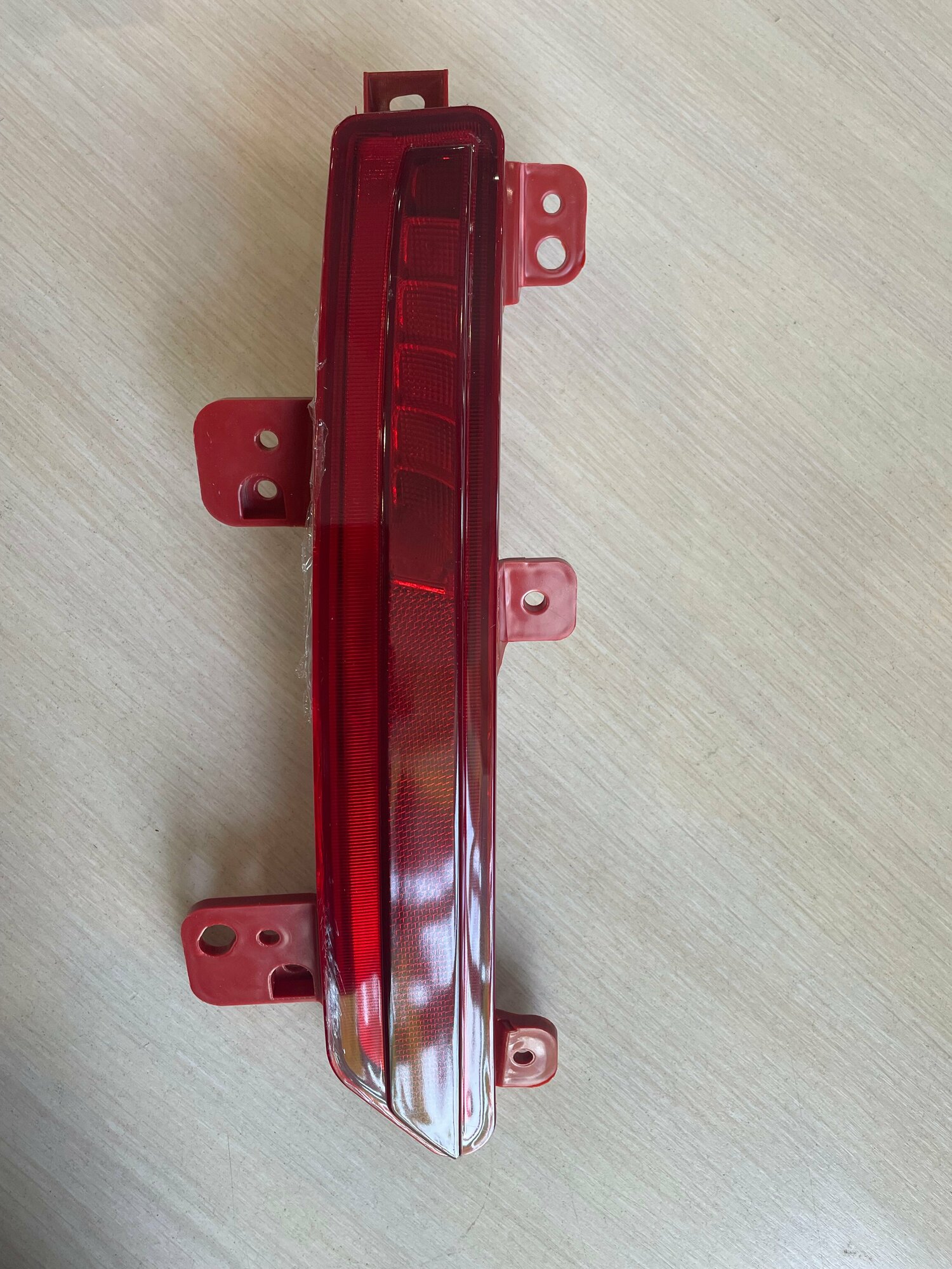 Фонарь противотуманный задний правый джили монжаро