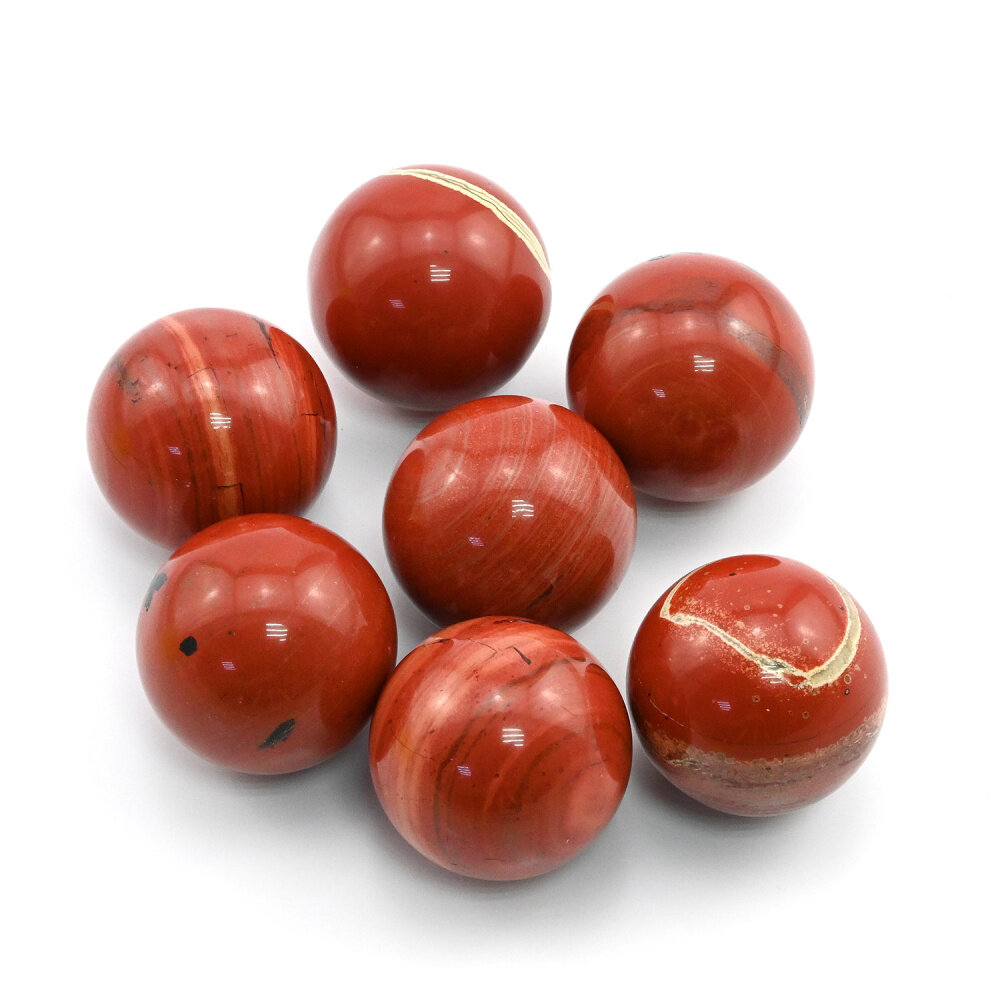Шар из яшмы красной, диаметр 30мм .