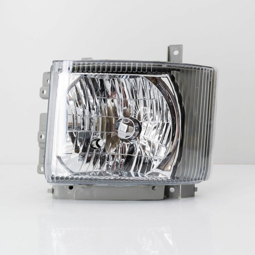 Фара ISUZU ELF 1985-1993 г правая, Nilson Auto Parts