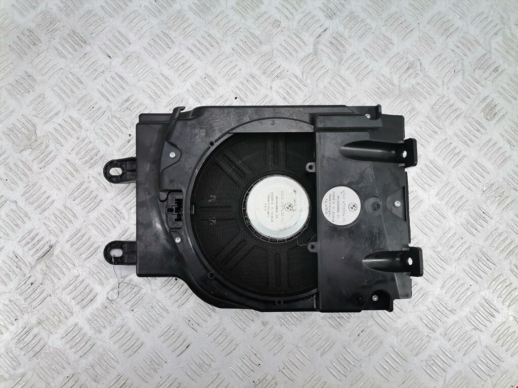 Сабвуфер BMW 7-Series (E65/E66) 65136929100 арт. 1788523