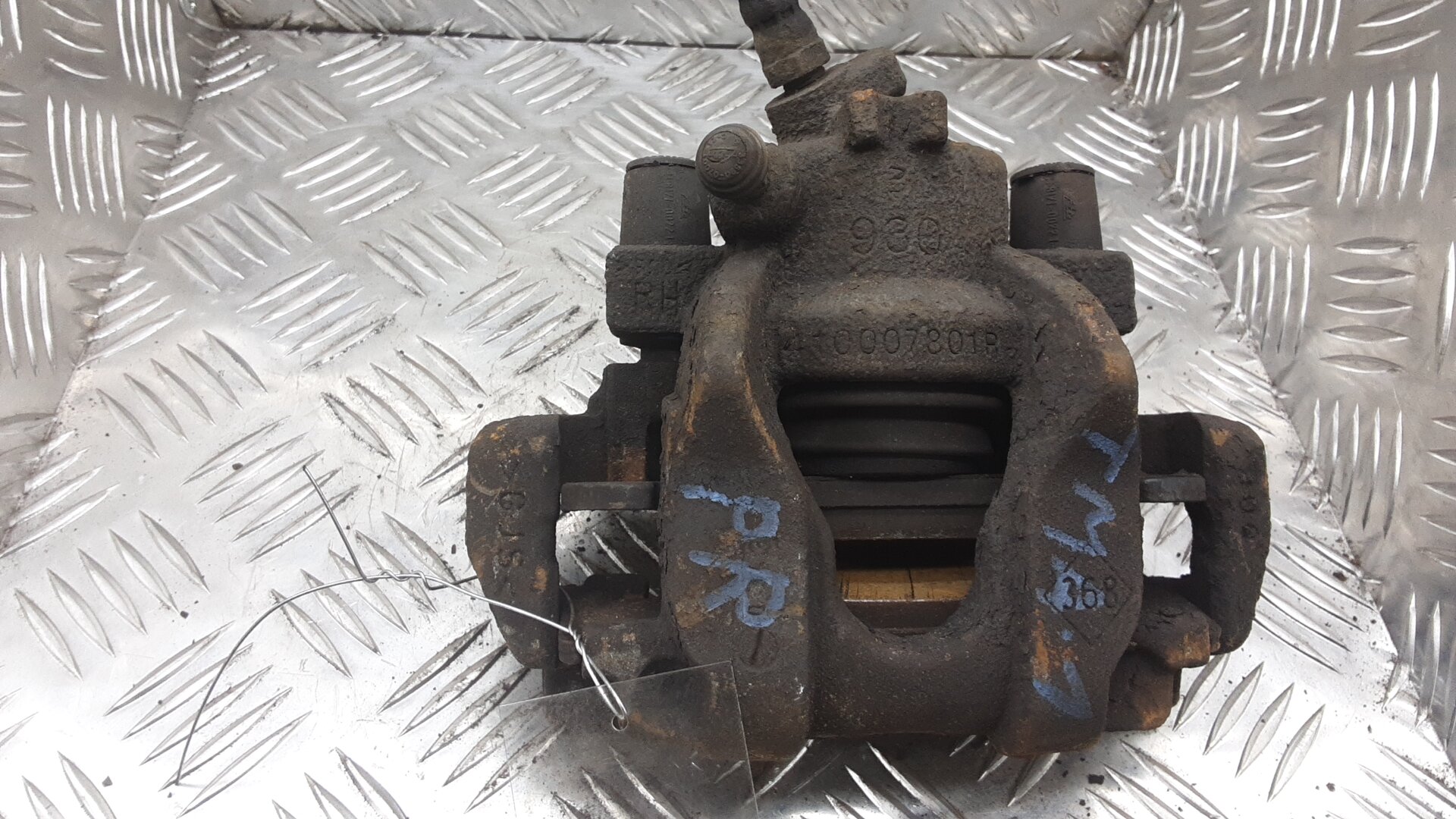 Суппорт тормозной передний правый DACIA SANDERO 2, Номер 410010121R, 410014752R, 410016069R, 410011126R