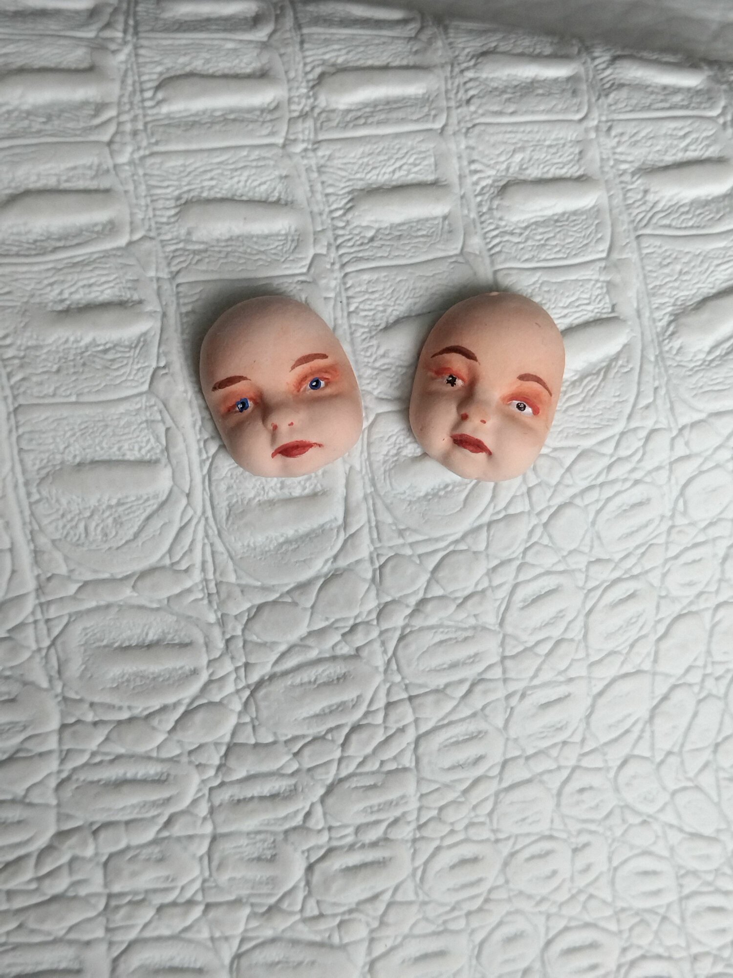 Набор лиц - 2 шт, раскрашены профессиональными художниками, для ватной игрушки, личико куклы, снегурочки, малыша