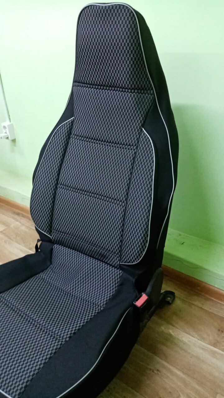 Чехлы для ВАЗ 21213-14 Нива 17 - жаккард/велюр боковая поддержка серые Лидер