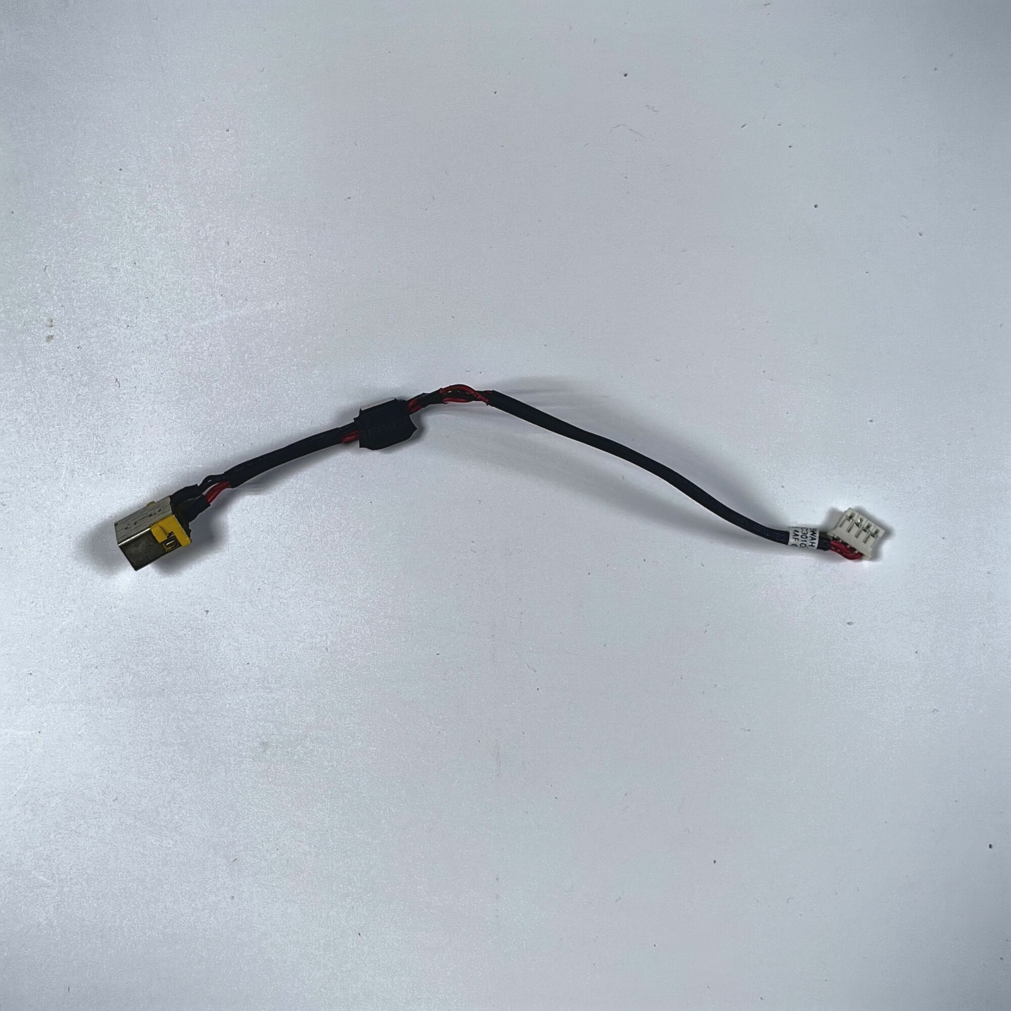 Гнездо питания на шлейфе Acer E5-511