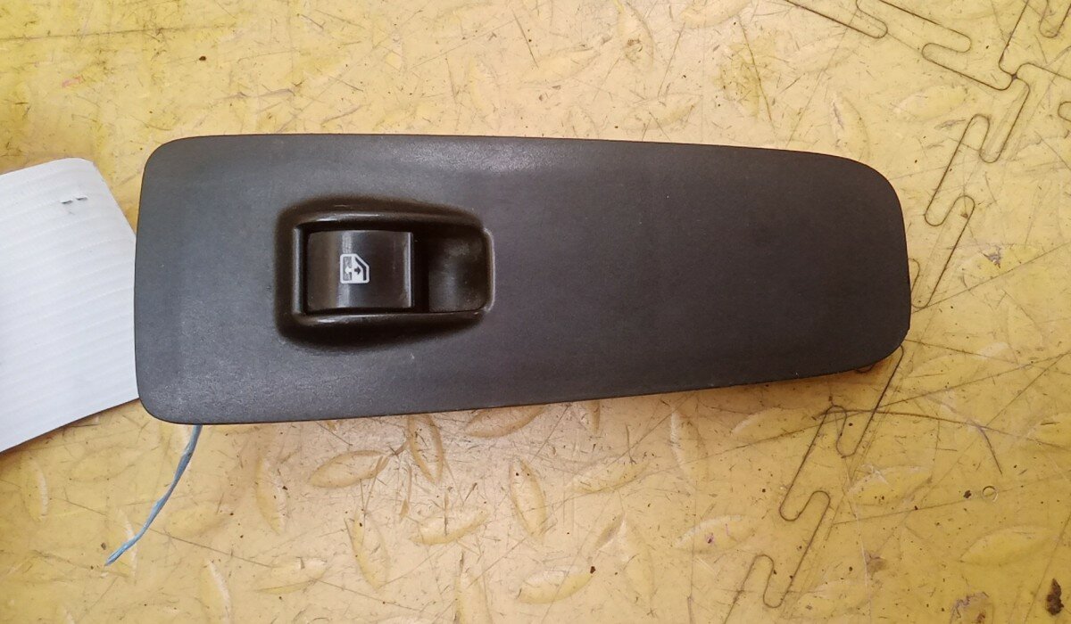 Кнопка стеклоподъемника Jumper III 250/290 Citroen 735532906