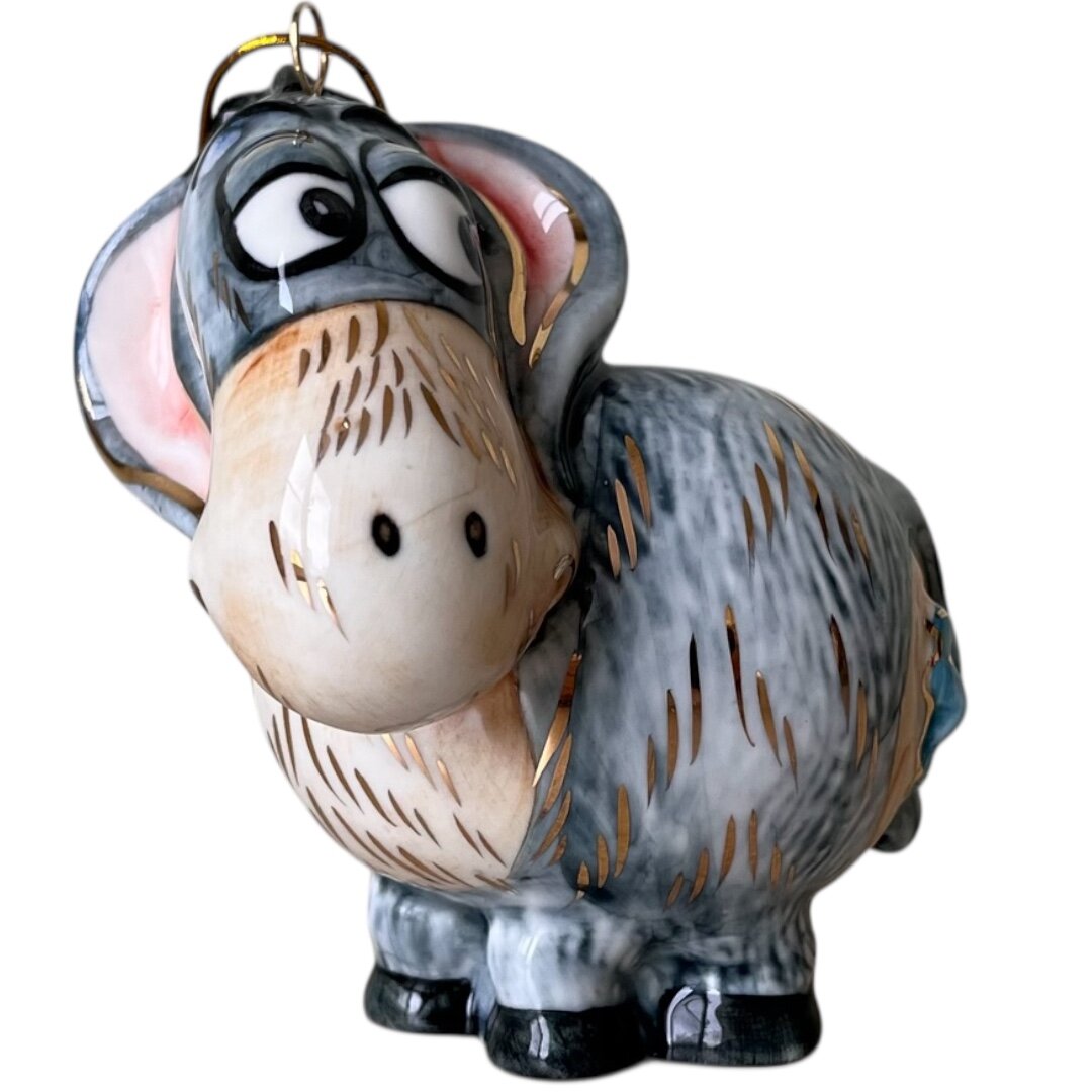 Елочная игрушка серии Винни Пух "Ослик Йа" с золотом. Лефортовский фарфоровый завод. Елочная игрушка из фарфора на елку