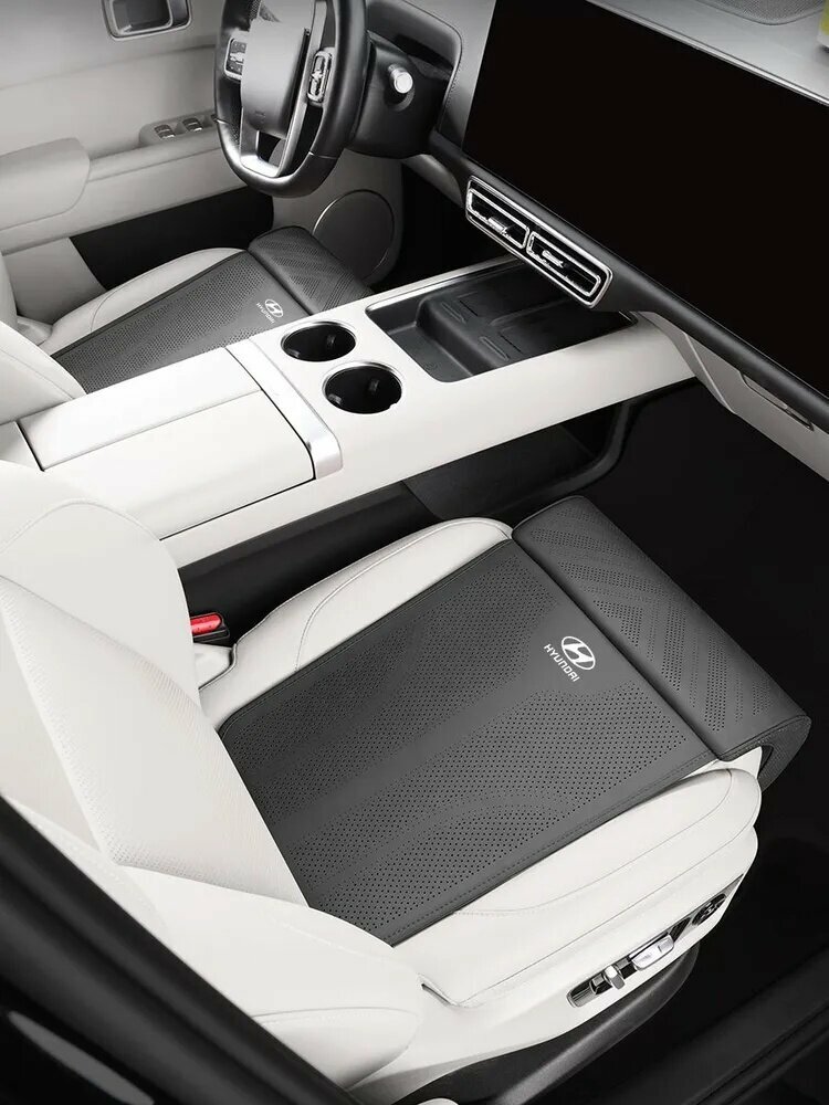 Автомобильный чехол на Передние сиденья, Сиденье водительское, Перфорированная экокожа, 1 шт.