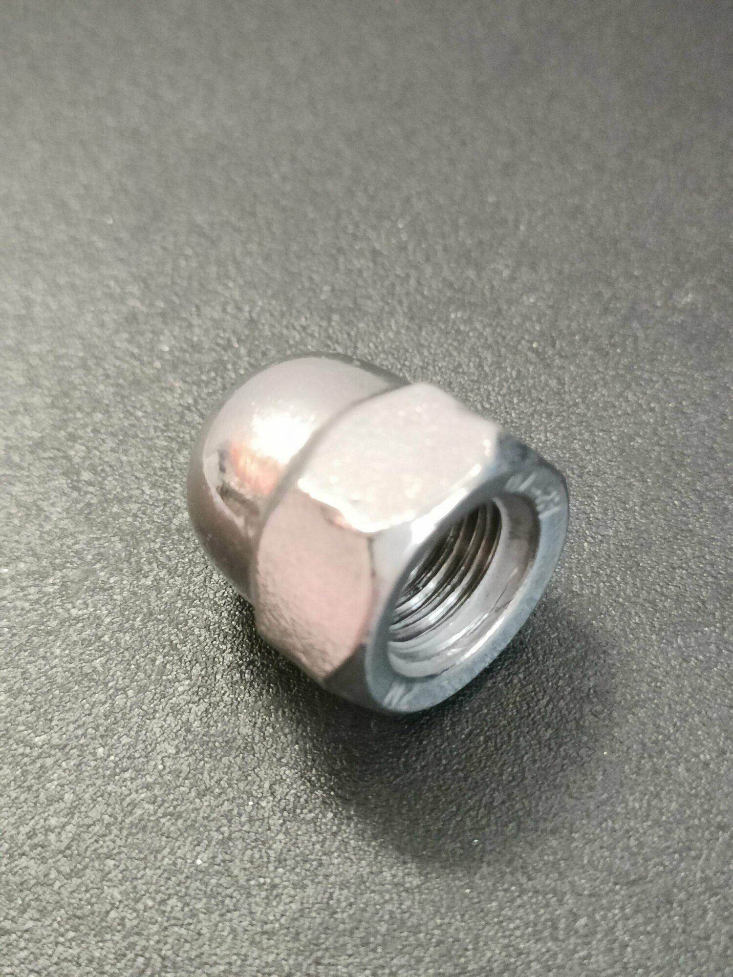 Гайка колпачковая М 12 DIN 1587 (ГОСТ 11860-85) А2 нержавеющая сталь.